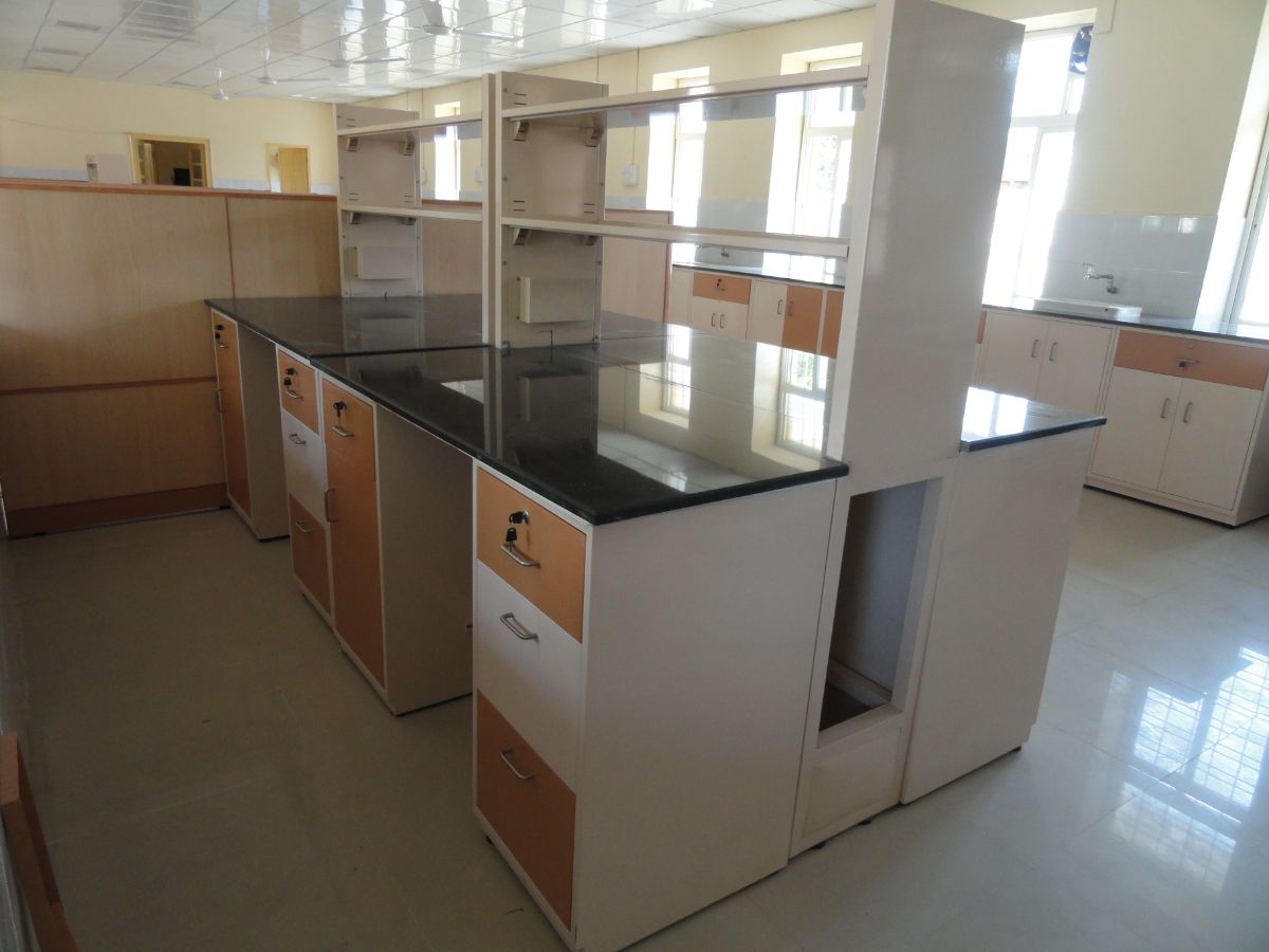 Royal India Offices - Best Lab Tables in Bangalore