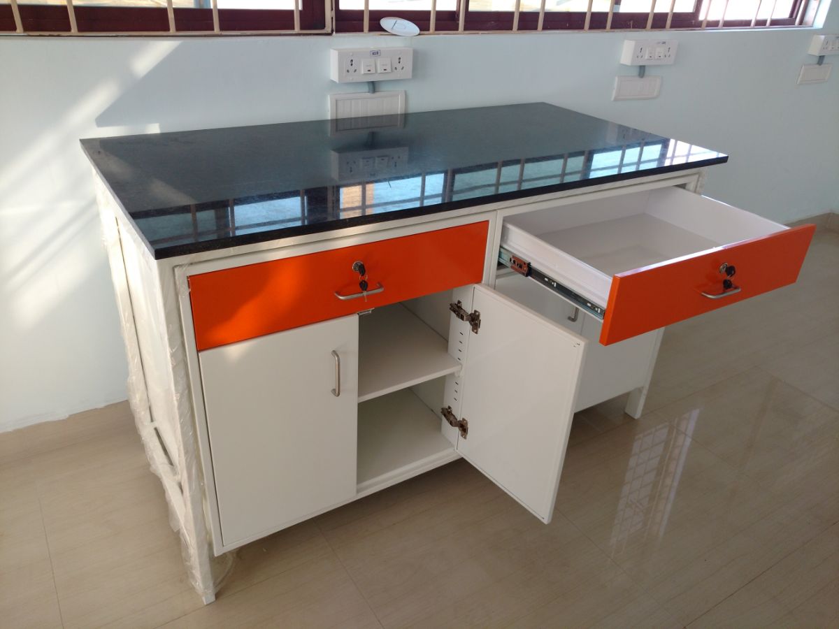 Royal India Offices - Best Lab Tables in Bangalore