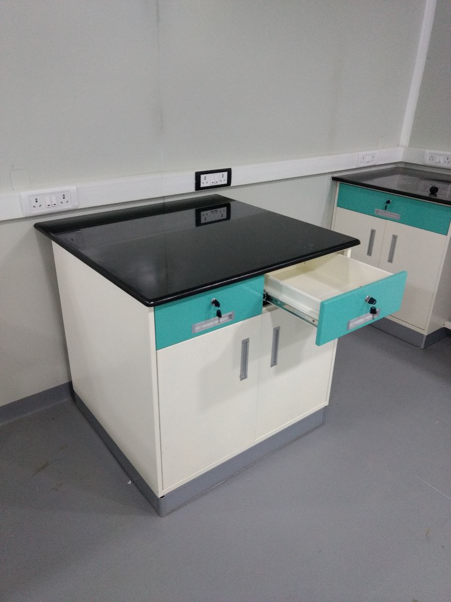 Royal India Offices - Best Lab Tables in Bangalore